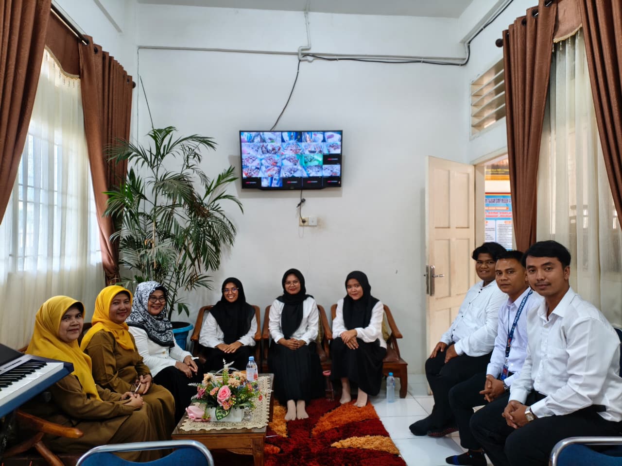 Mahasiswa PPG 2026 UNP Bidang IPS Laksanakan Praktik PPL di SMPN 4 ...